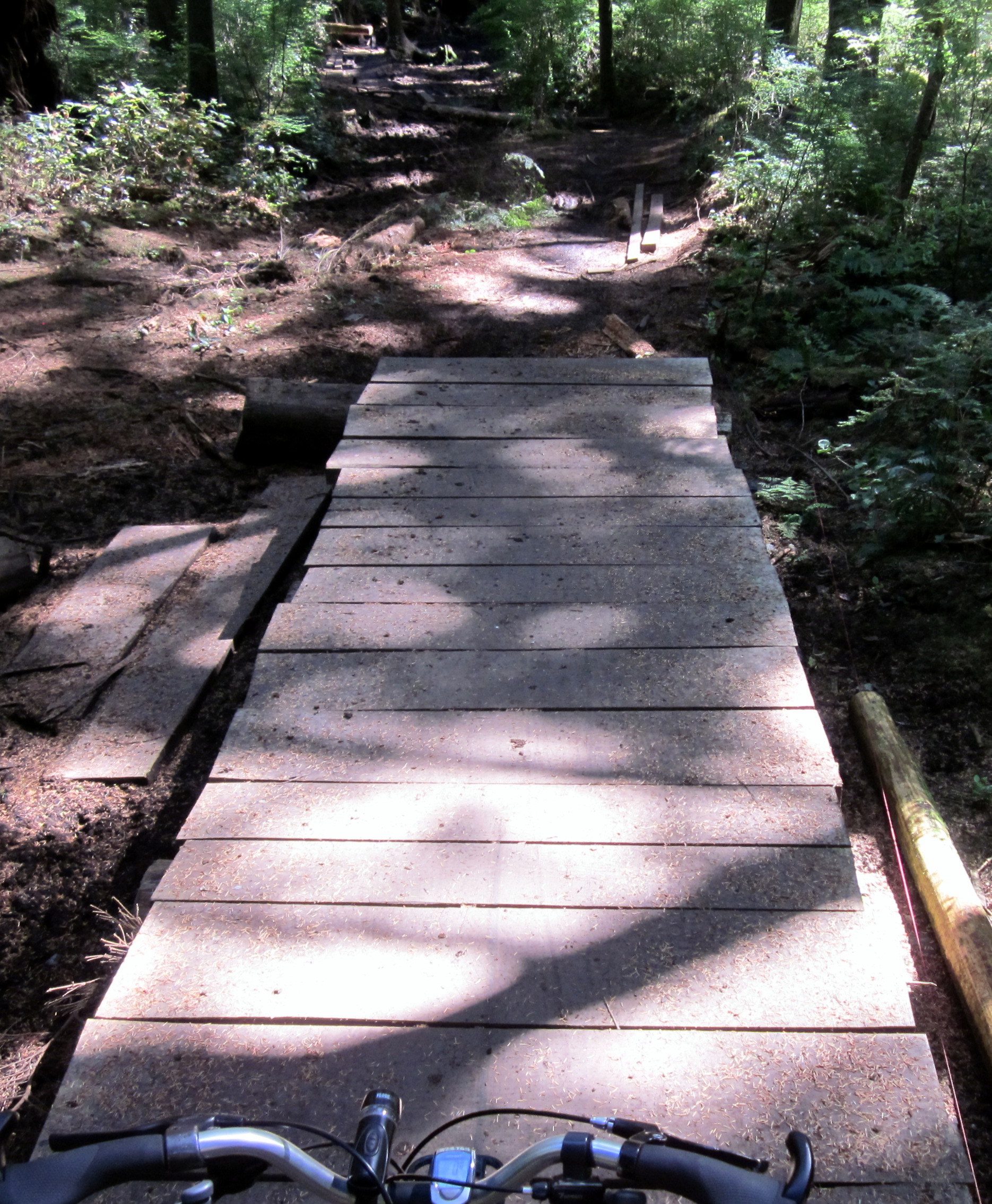 Grand Ridge: New trail for mountain bikers and hikers completed ...