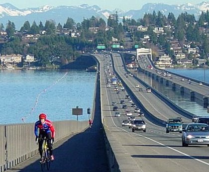 Bike on Lake Washington bridge – Biking Bis