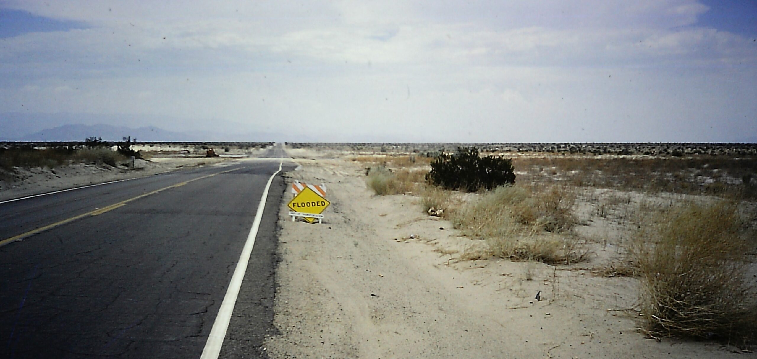 1984 Bike Tour: Day 66 – Strange lights in the desert – Biking Bis